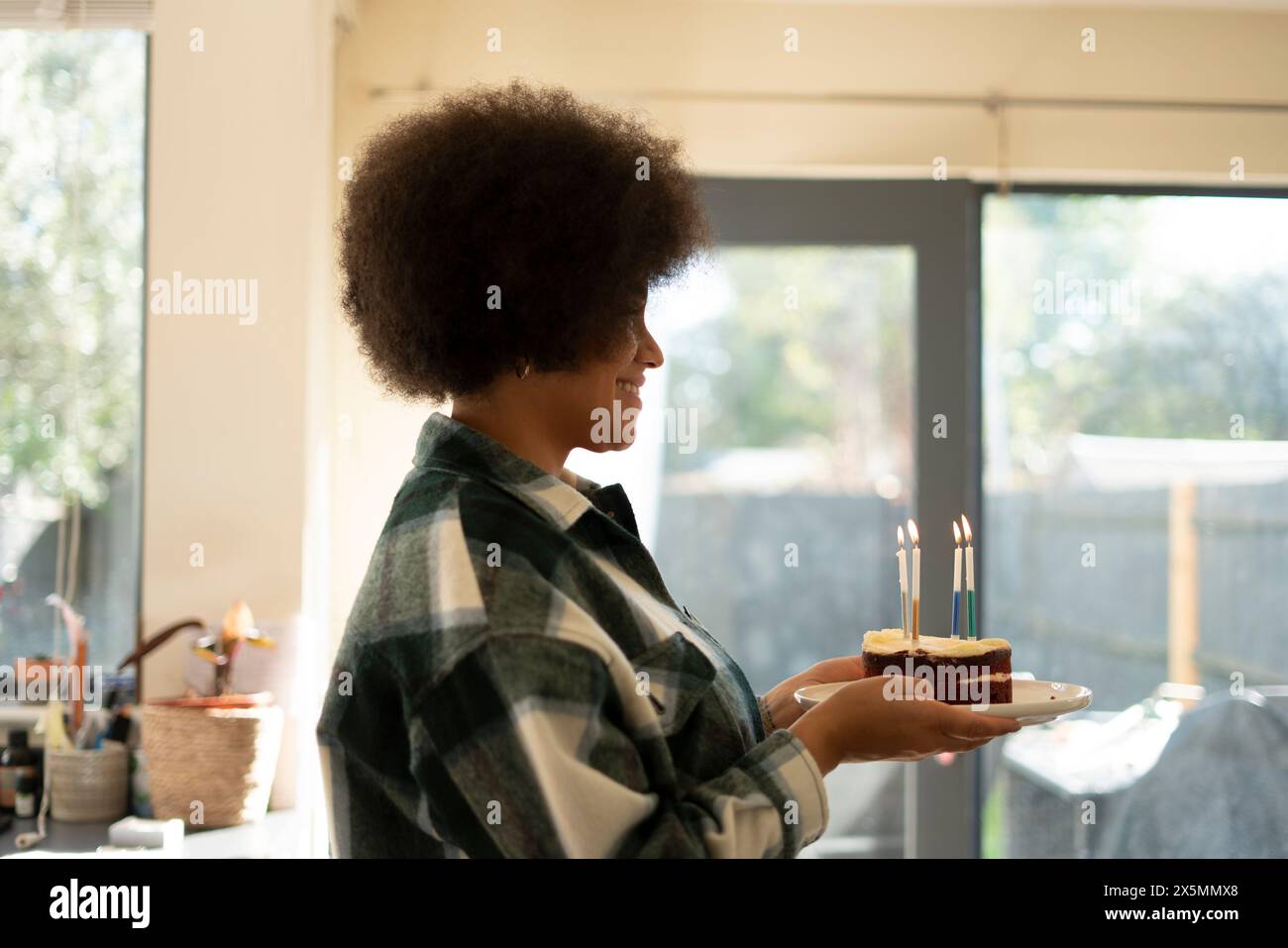 Black woman cake hi-res stock photography and images - Alamy