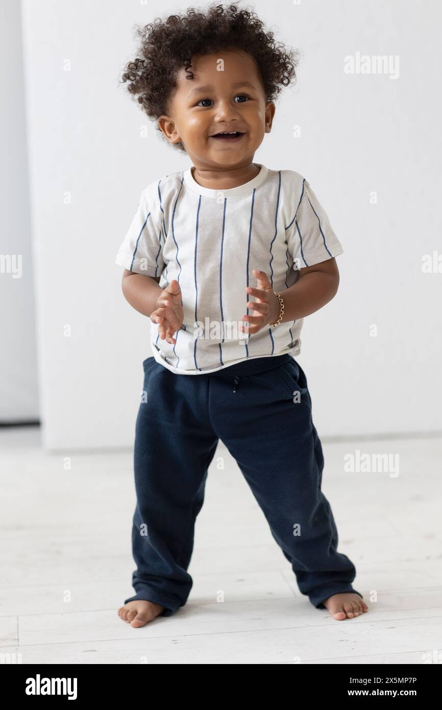 Black boy hands hi-res stock photography and images - Alamy