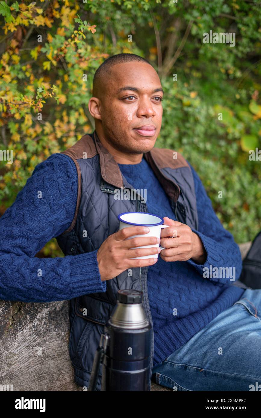 Resting on walk hi-res stock photography and images - Alamy