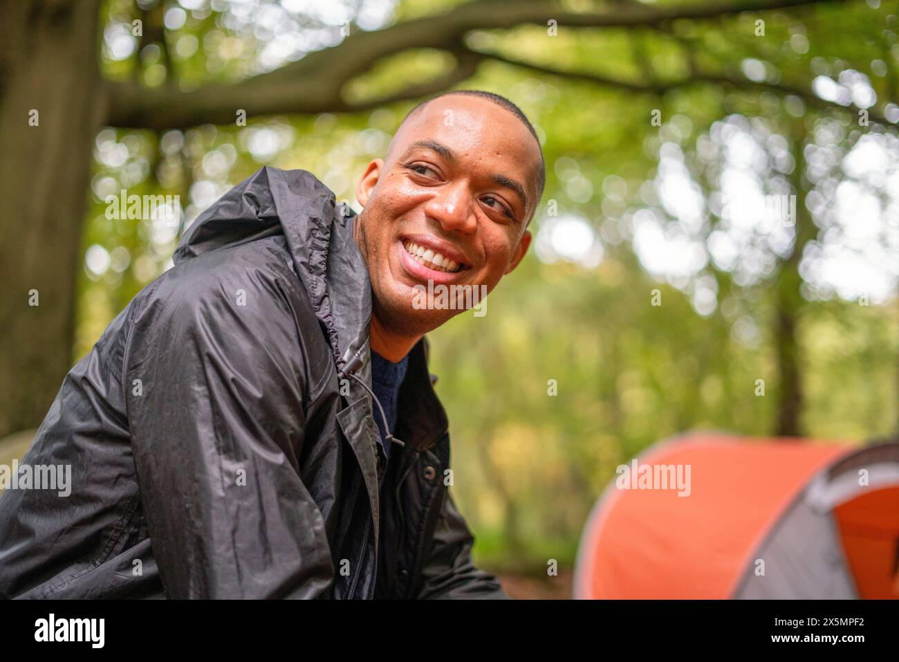 Camping in the rain hi-res stock photography and images - Alamy