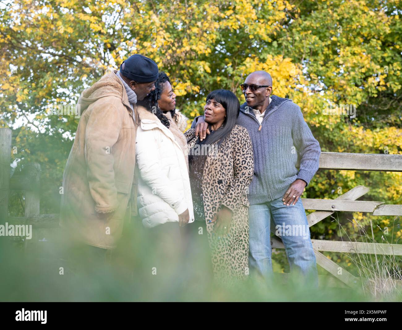 Two men standing side by side hi-res stock photography and images - Alamy