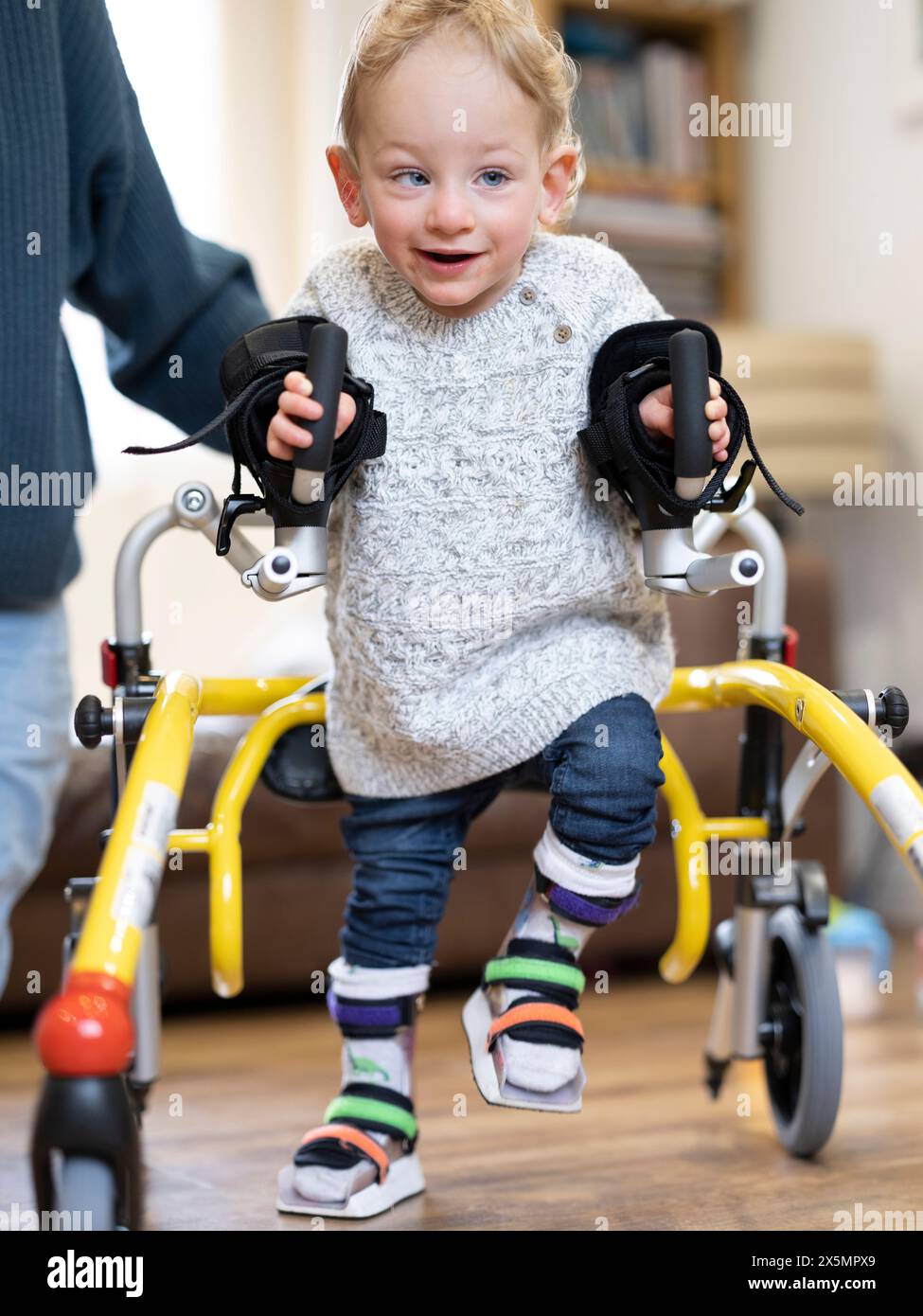 Leg braces hi-res stock photography and images - Alamy