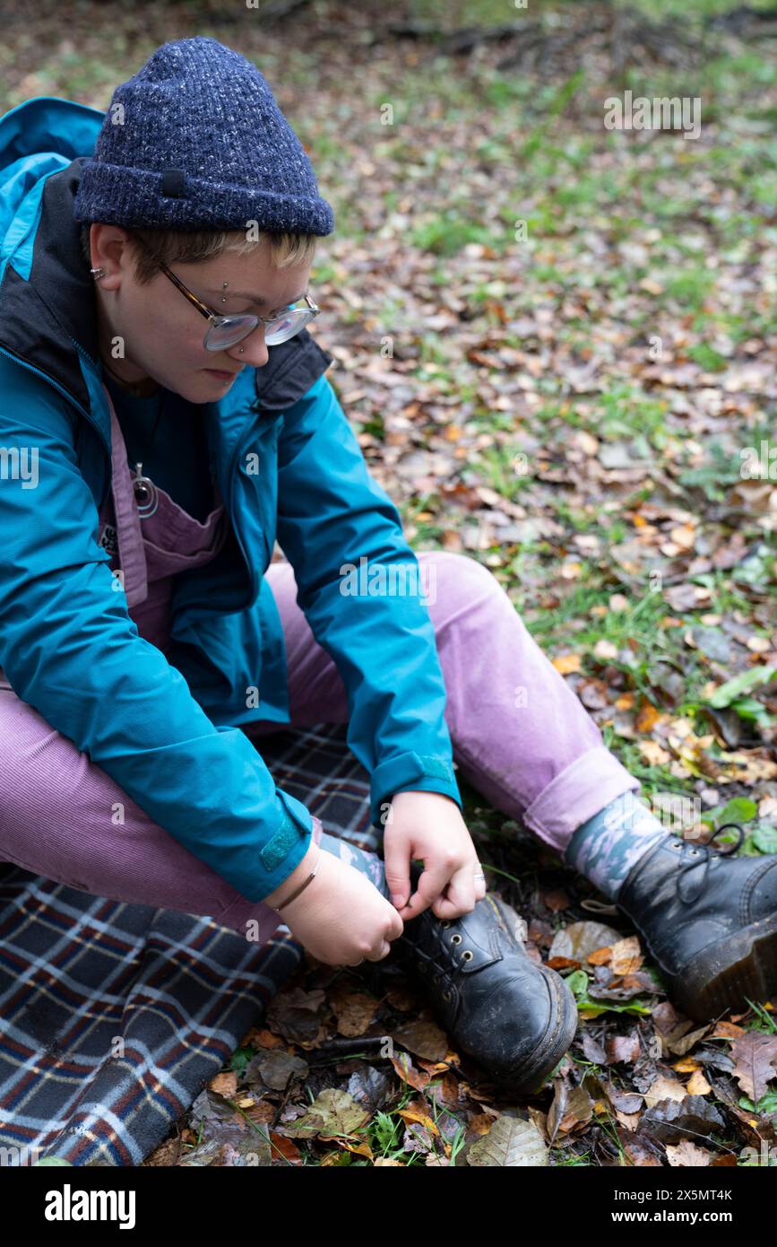 Getting the boot hi-res stock photography and images - Alamy