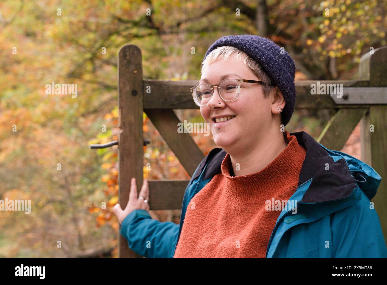 Walking to gate hi-res stock photography and images - Alamy