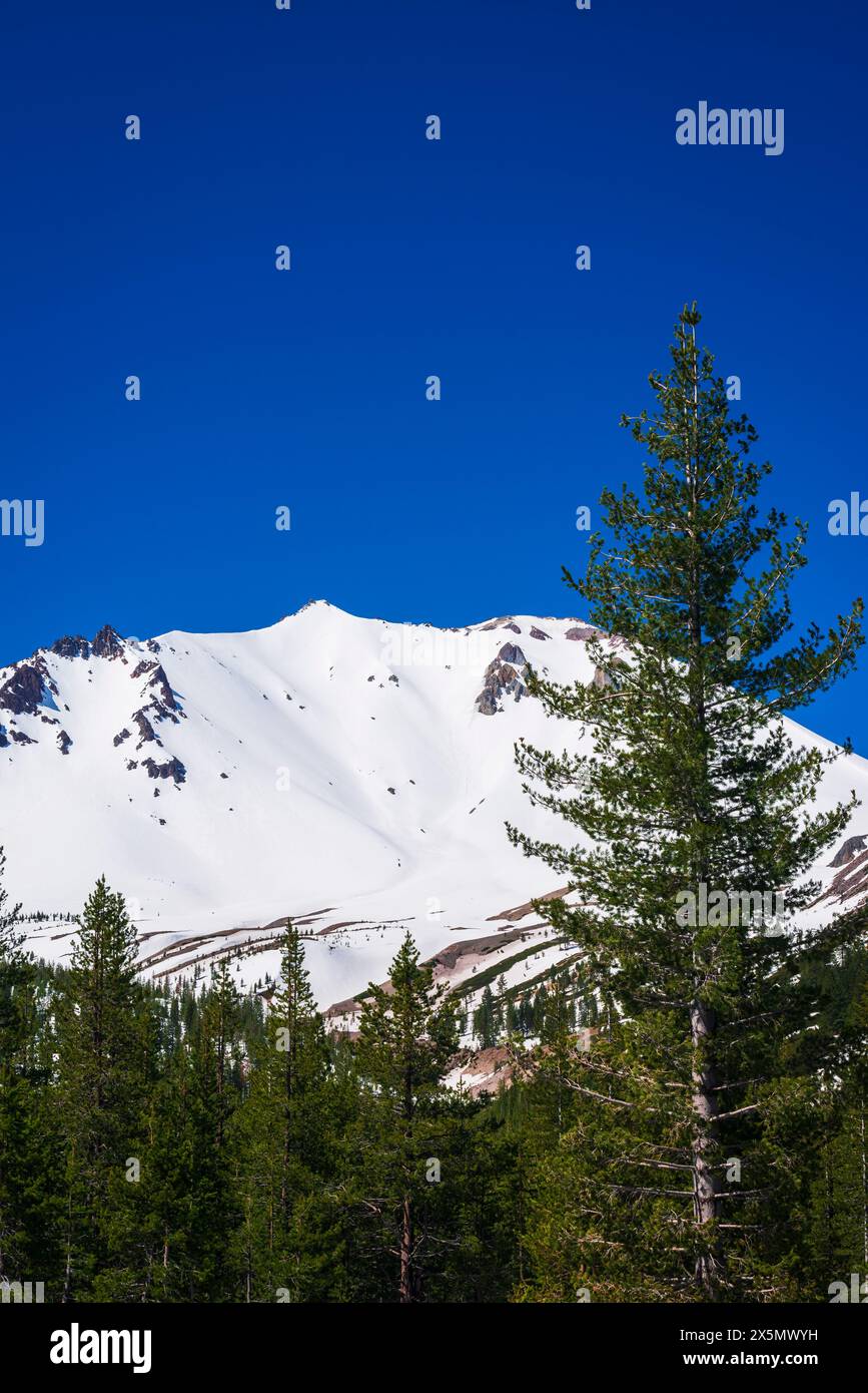 Snow-covered Mount Lassen, Lassen Volcanic National Park, California ...