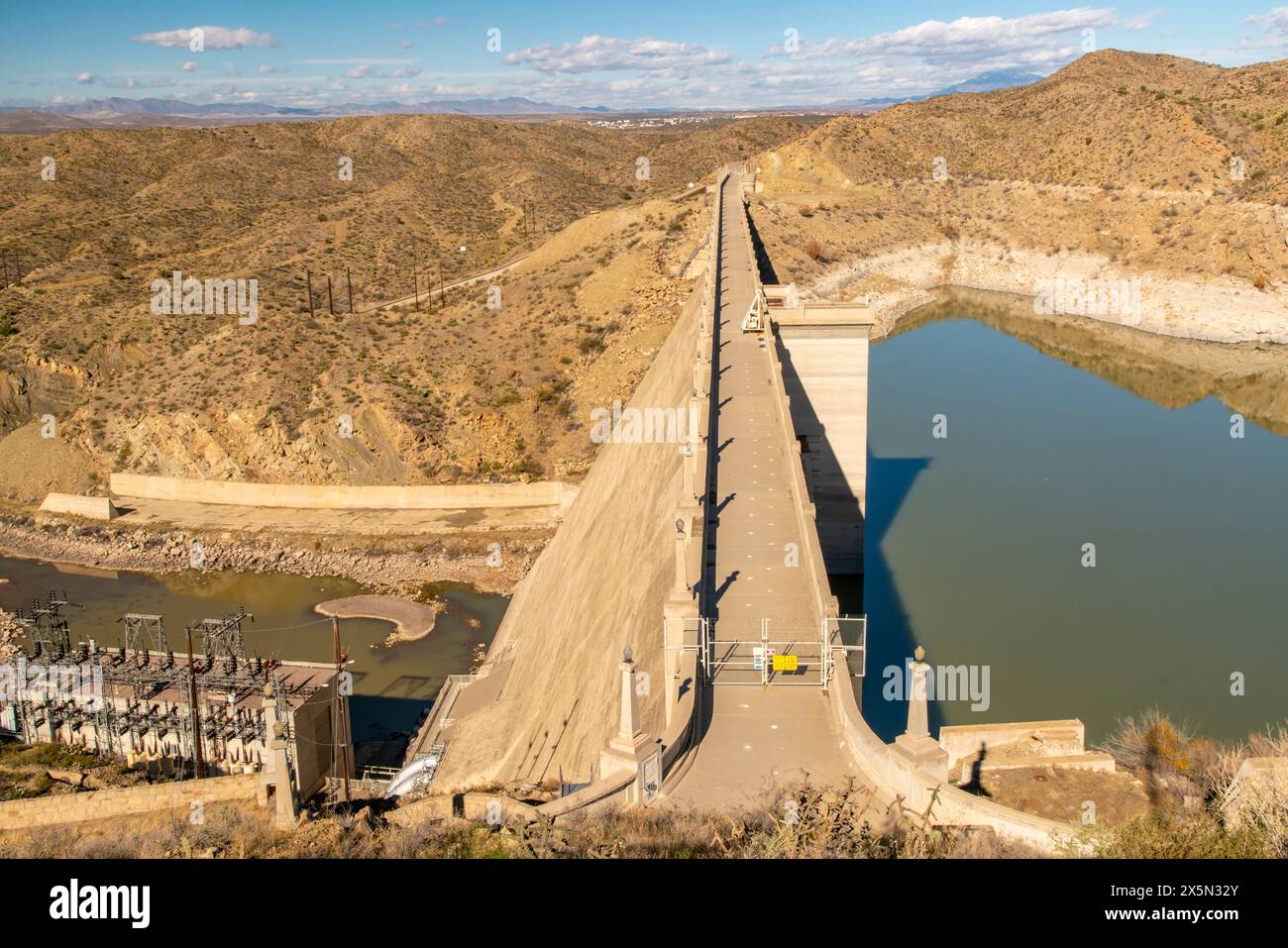 USA, New Mexico, Elephant Butte State Park. Elephant Butte Dam with ...