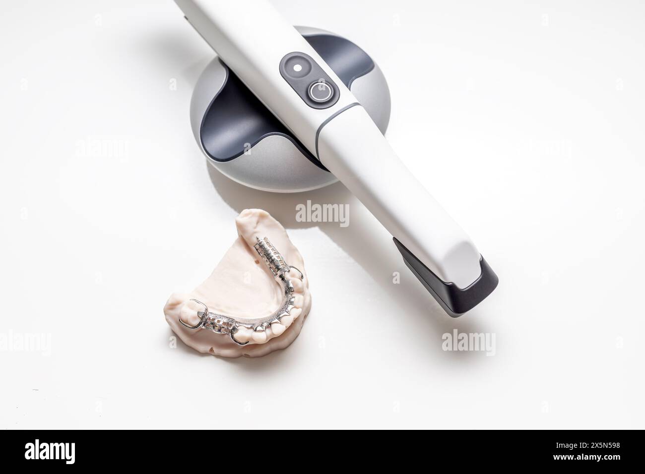 Isolated 3D Intraoral Teeth Scanner For Imaging Tooth and Metal Frame ...