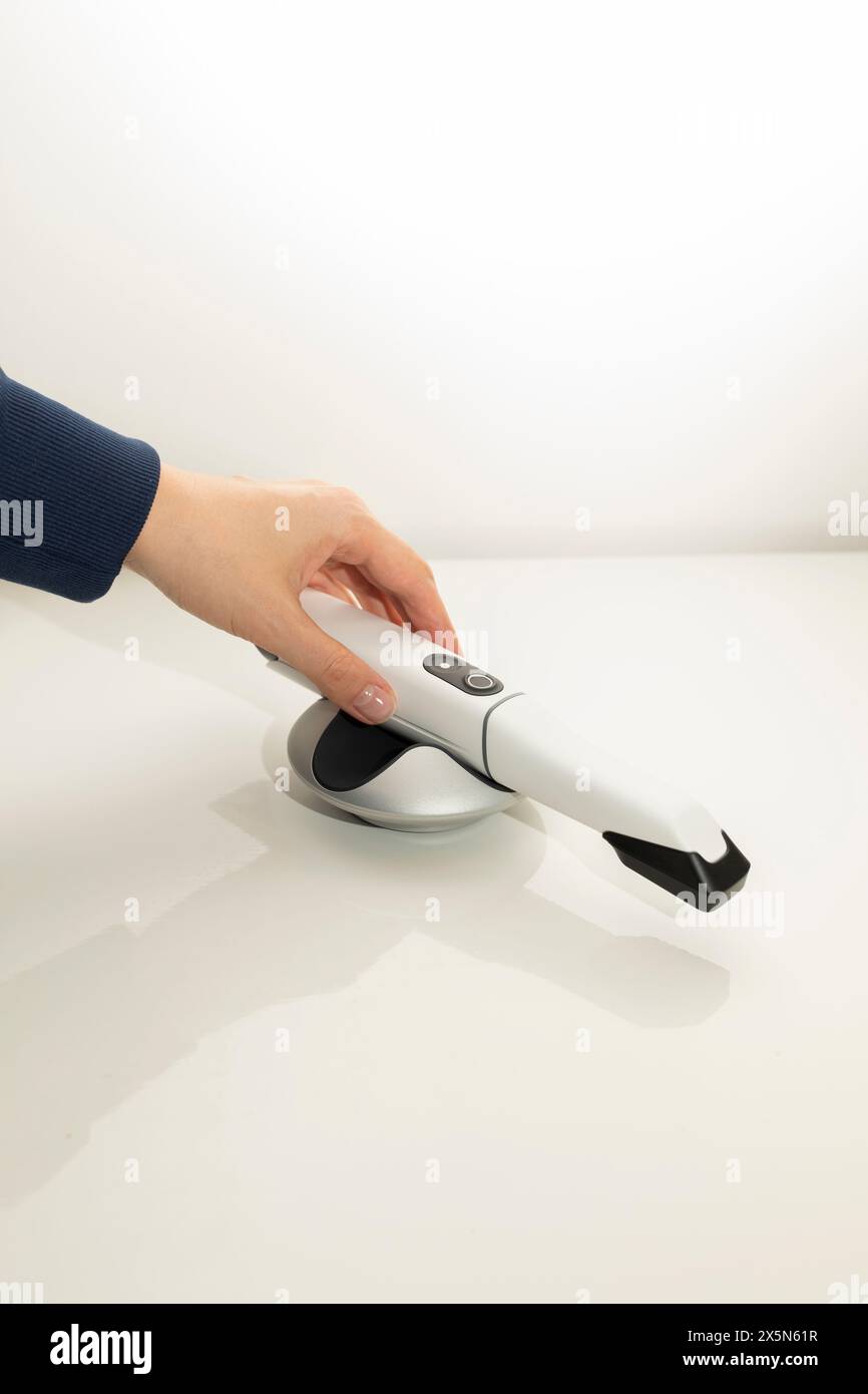 Doctor's Hand Holds 3D Intraoral Teeth Scanner For Imaging Tooth ...