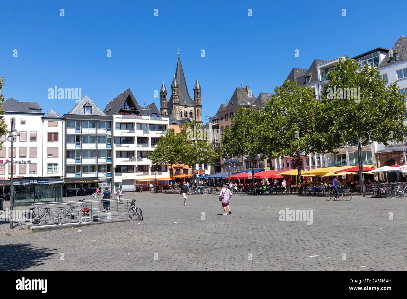 Plaza heumarkt hi-res stock photography and images - Alamy