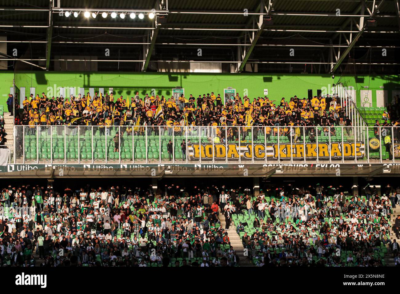 Groningen, Netherlands. 10th May, 2024. GRONINGEN, NETHERLANDS - MAY 10: fans of Roda JC during ...