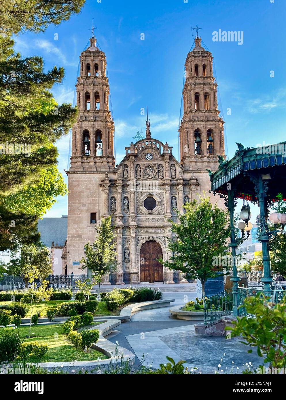 The Chihuahua Cathedral, a splendid example of Baroque architecture ...