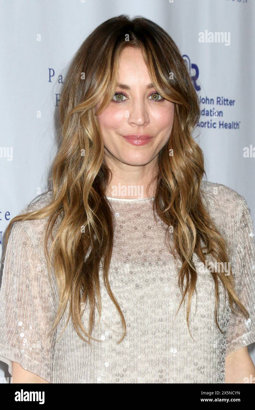Kaley cuoco 2024 hi-res stock photography and images - Alamy
