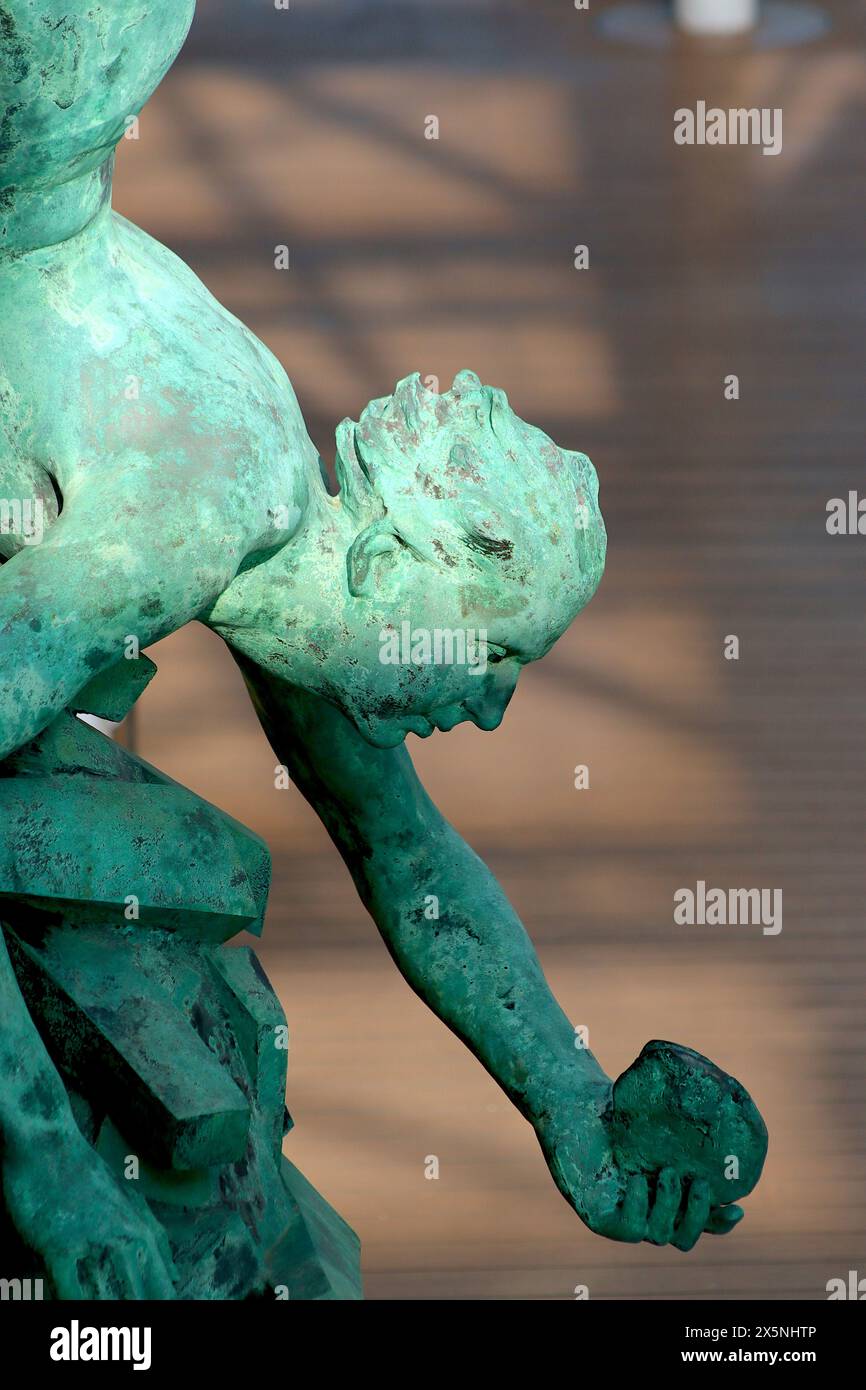 Pearl diver hi-res stock photography and images - Alamy