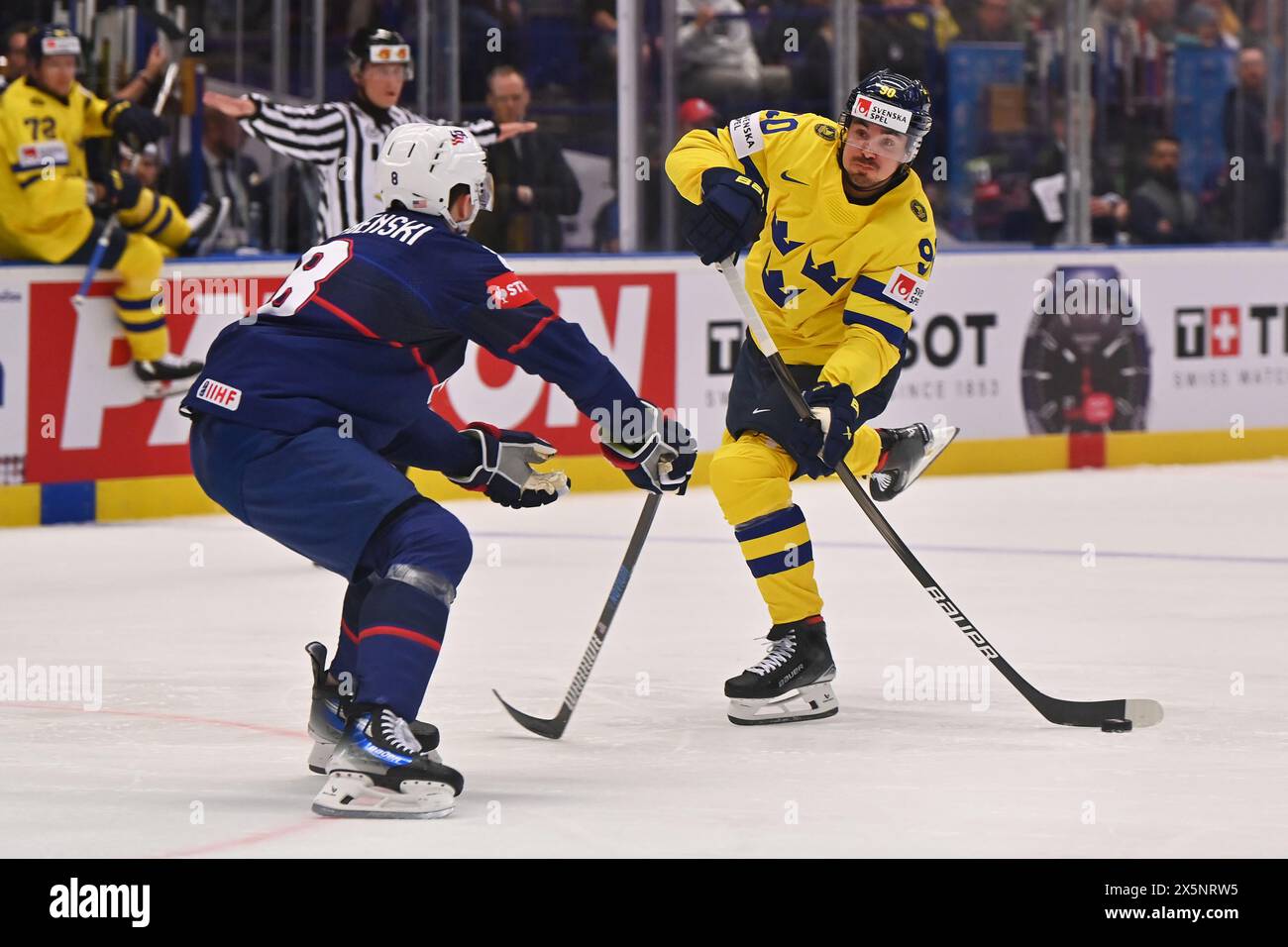 Ostrava, Czech Republic. 10th May, 2024. Sweden vs USA group B match of the 2024 IIHF World ...