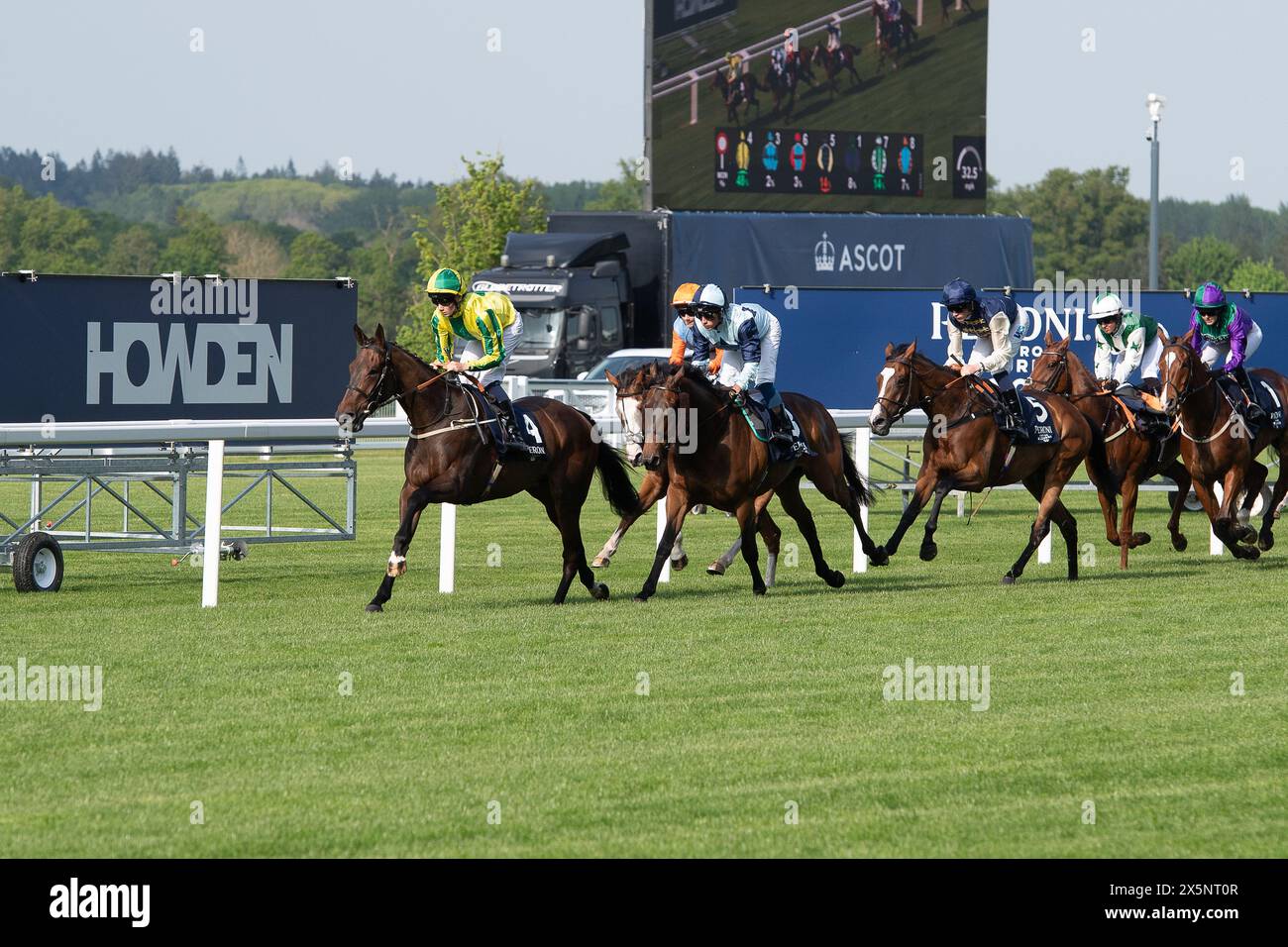 Ascot, Berkshire, UK. 10th May, 2024. Horse Baileys Khelstar ridden by ...