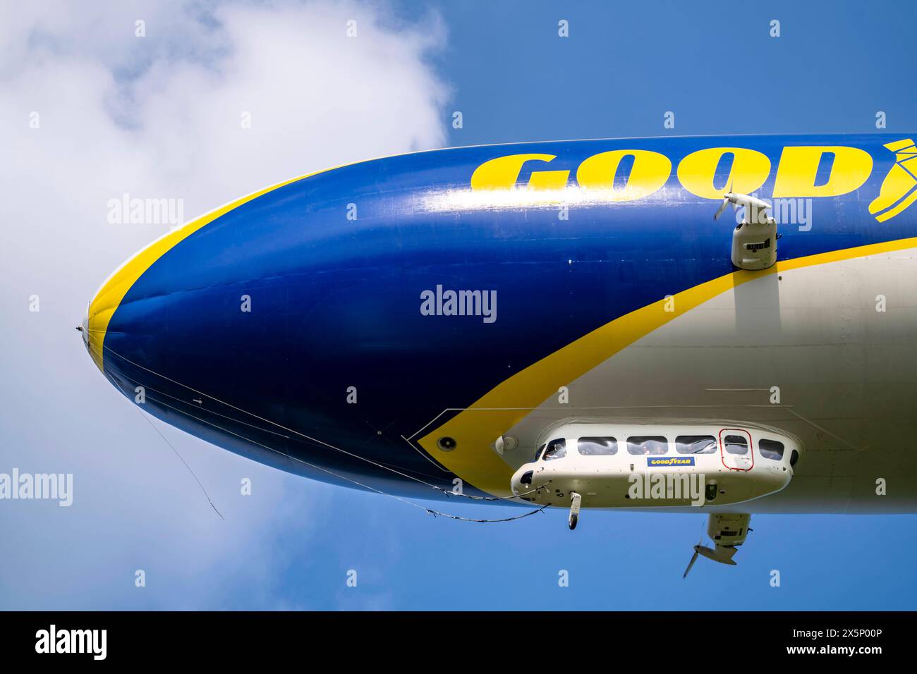 Der Zeppelin NT, neu auf dem Flughafen Essen/Mülheim stationiert ...