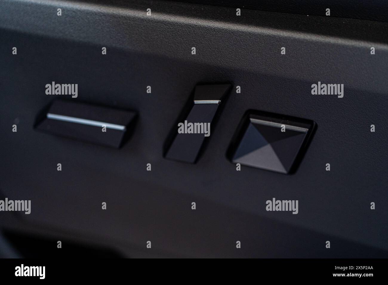 Tesla user interface hi-res stock photography and images - Alamy