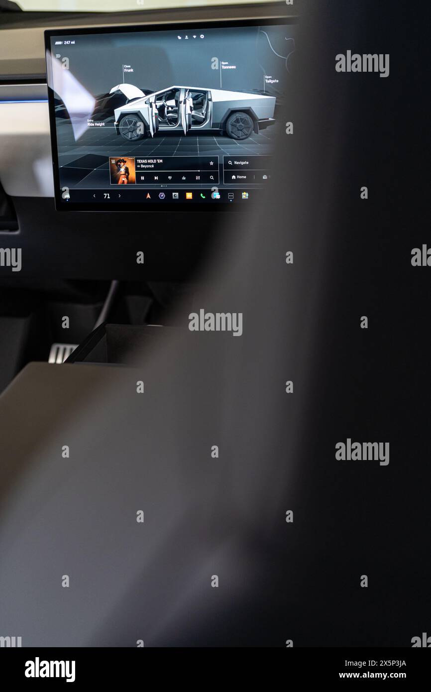 Interior view of a Tesla Cybertruck with touchscreen display Stock ...