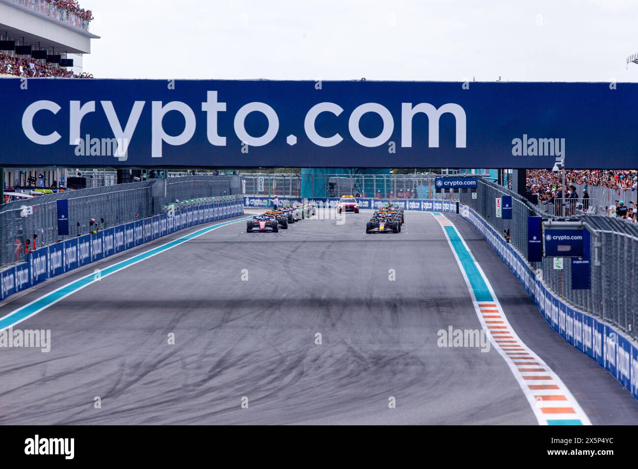Start of the race during FORMULA 1 CRYPTO.COM MIAMI GRAND PRIX, Miami ...