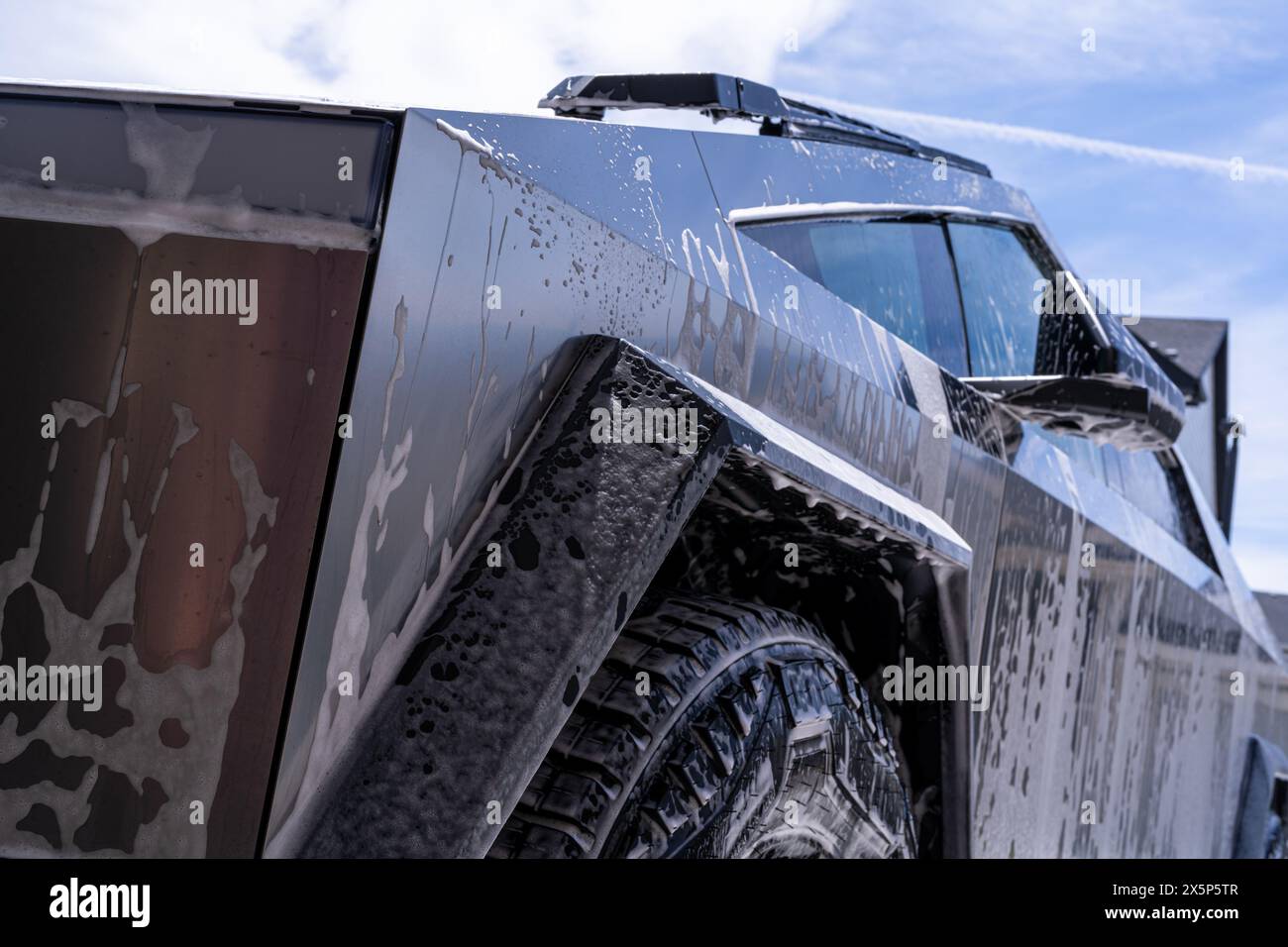 Washing a Tesla Cybertruck at a Car Wash Stock Photo - Alamy