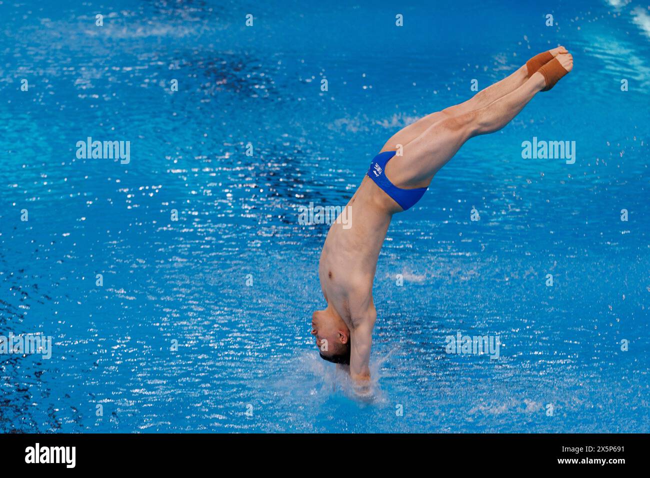 Saint Denis, France. 10th May, 2024. Siyi XIE (CHN) performs at mens's ...
