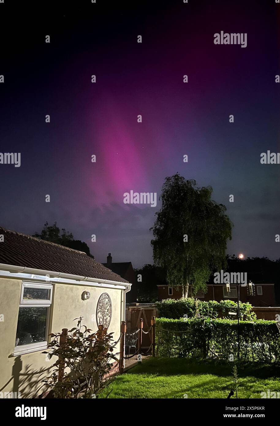 Bournemouth, UK. 10th May 2024. The Northern Lights visible in the sky ...