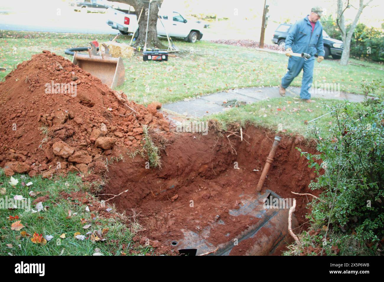 Removal of an old oil storage tank at a private property in Virginia, U ...