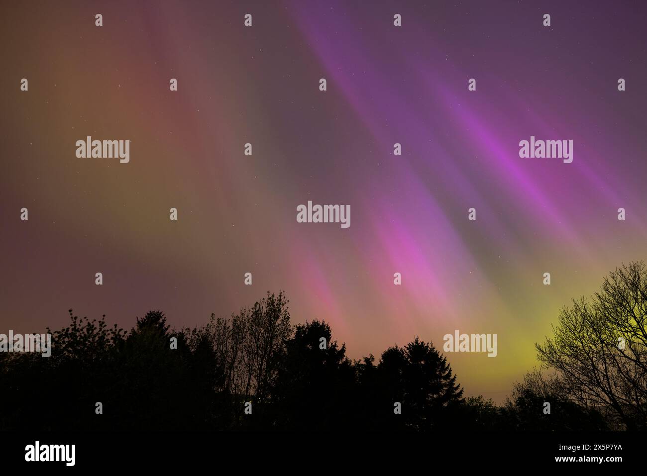 Northern lights england rare hi-res stock photography and images - Alamy