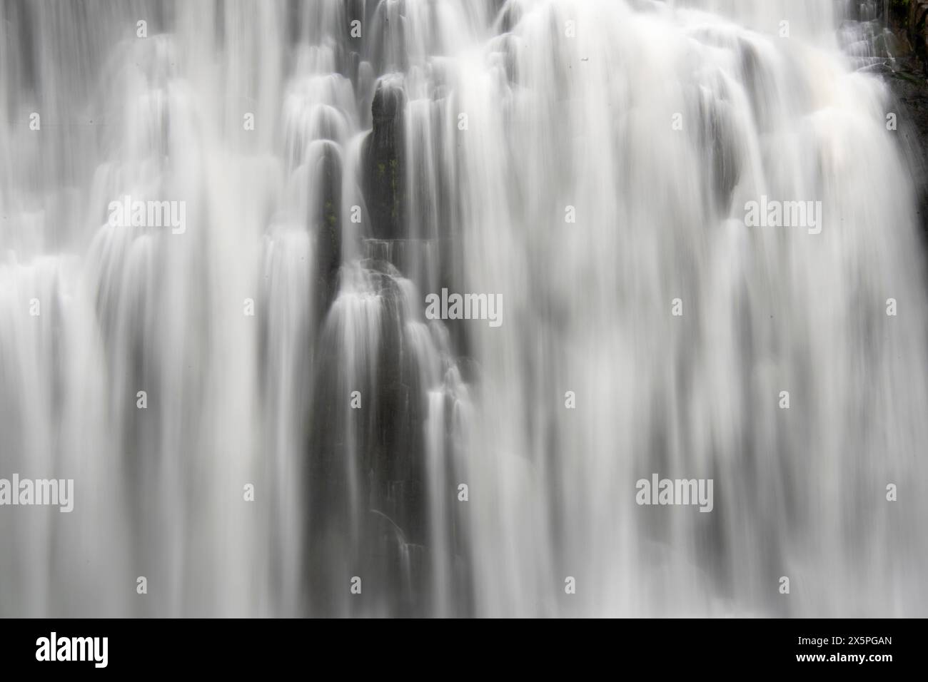 Marokopa waterfall hi-res stock photography and images - Alamy