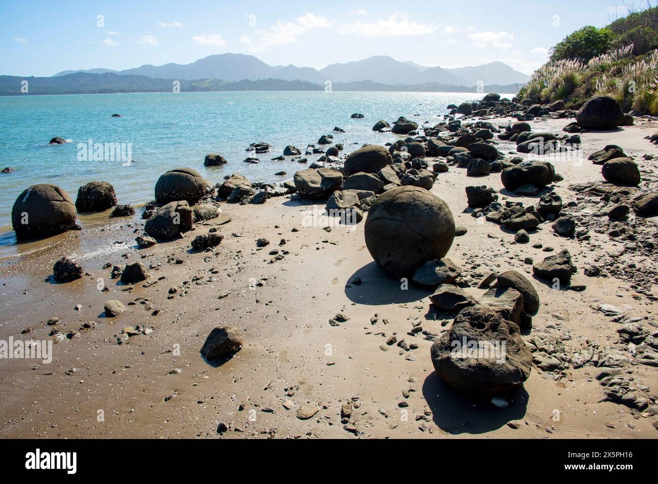 Koutu Boulders - New Zealand Stock Photo - Alamy
