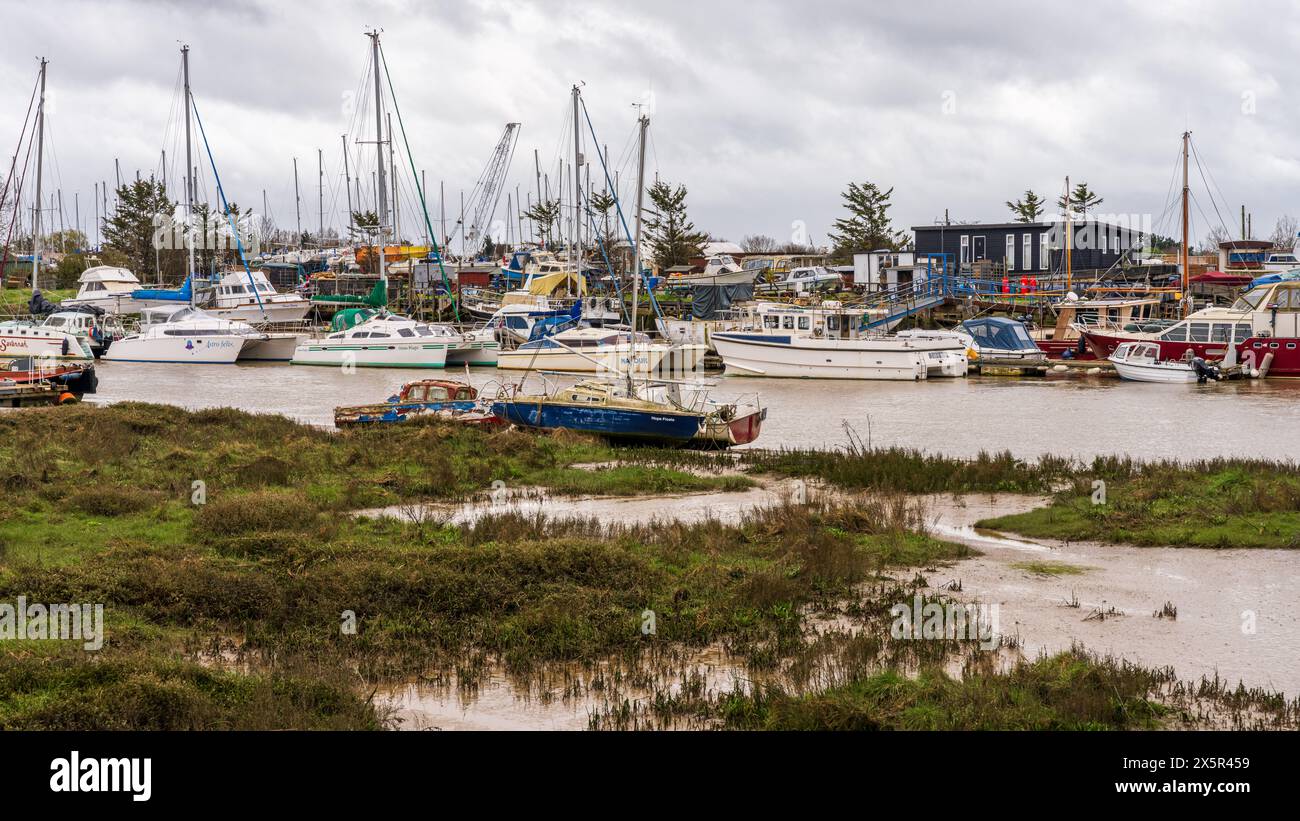 Benfleet, Essex, England, UK - March 22, 2023: Boats on the banks of ...