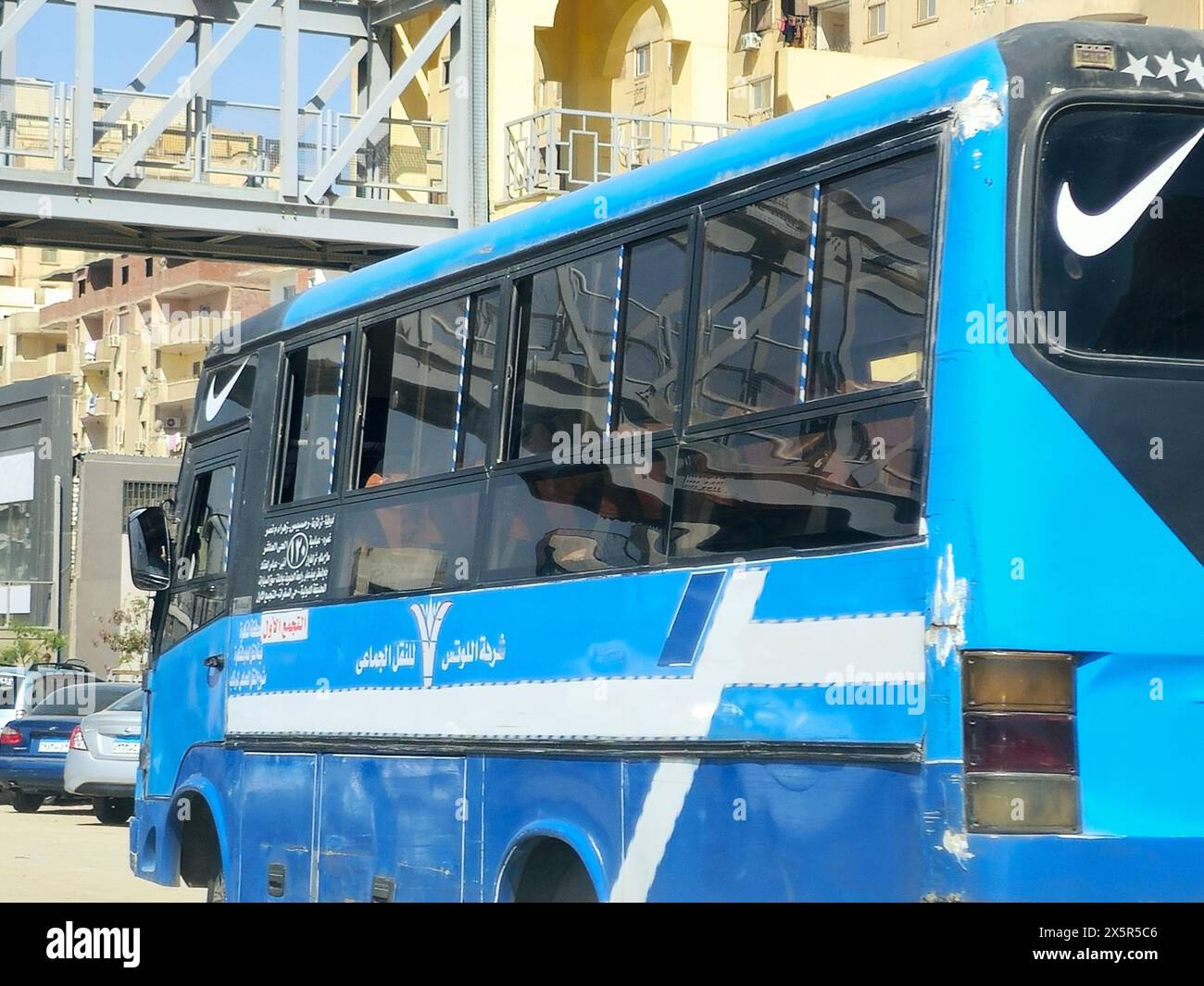 Coach and minibus hire hi-res stock photography and images - Alamy