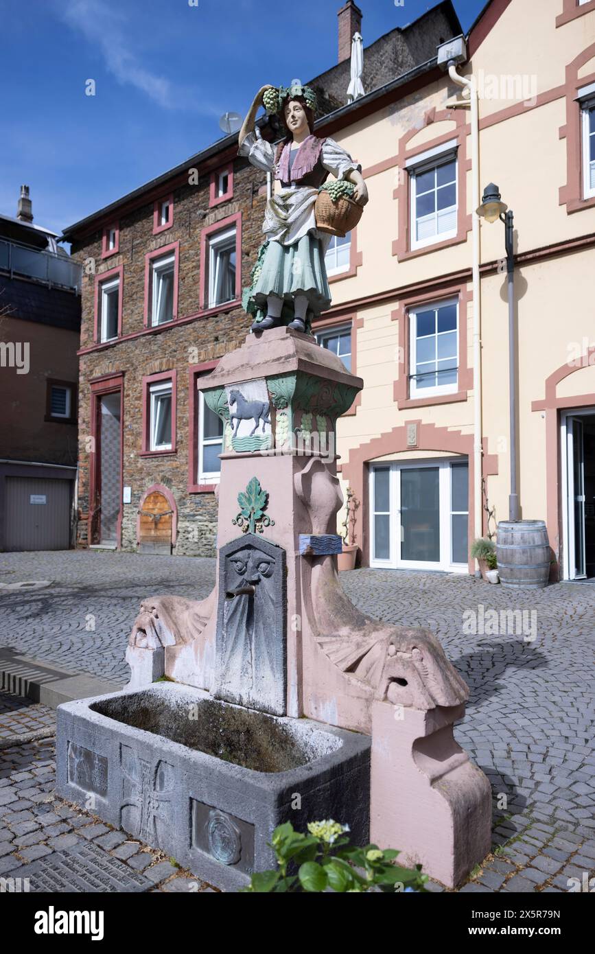 Historic fountain with statue on the market square in the town centre ...