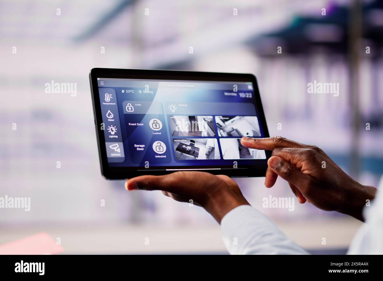 Cctv screens surveillance hi-res stock photography and images - Alamy