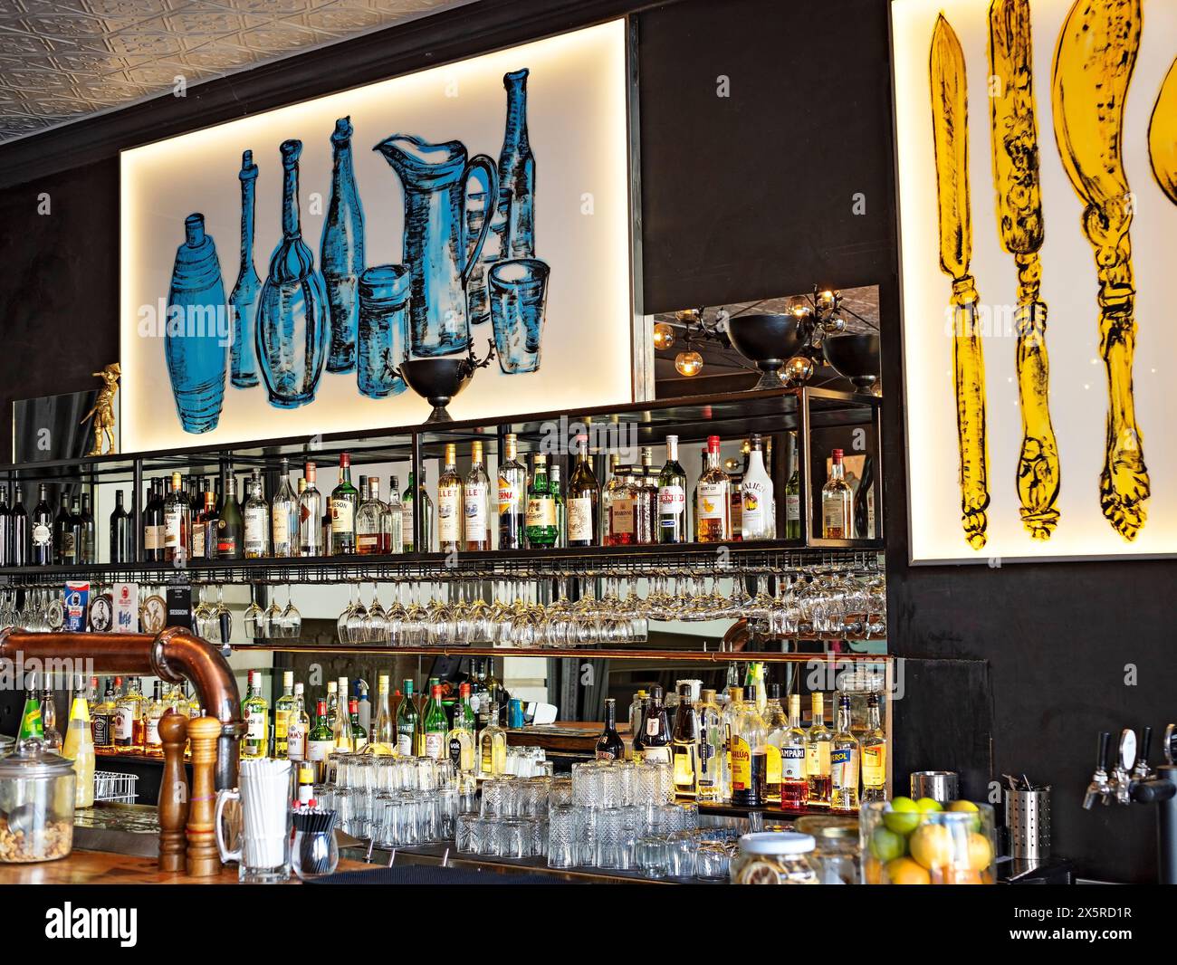 Daylesford Australia / Hotel Frangos Bar in the old former gold mining ...