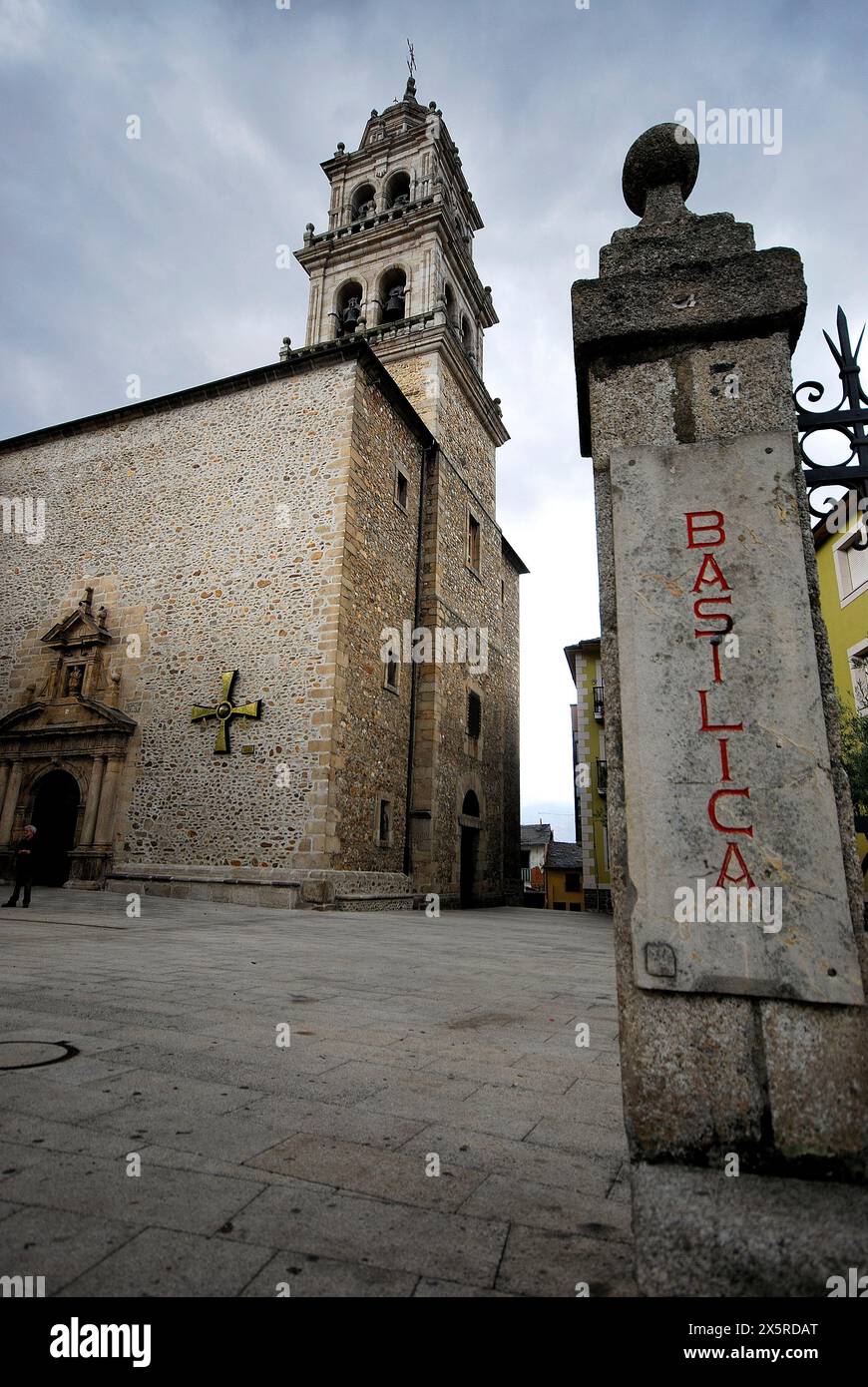 Basilica of the encina hi-res stock photography and images - Alamy