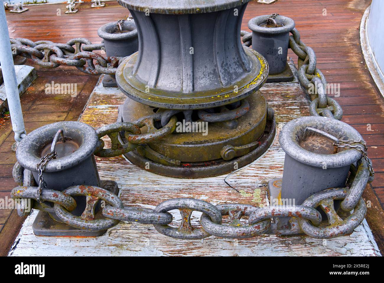 mooring pulleys of an old ship Stock Photo - Alamy