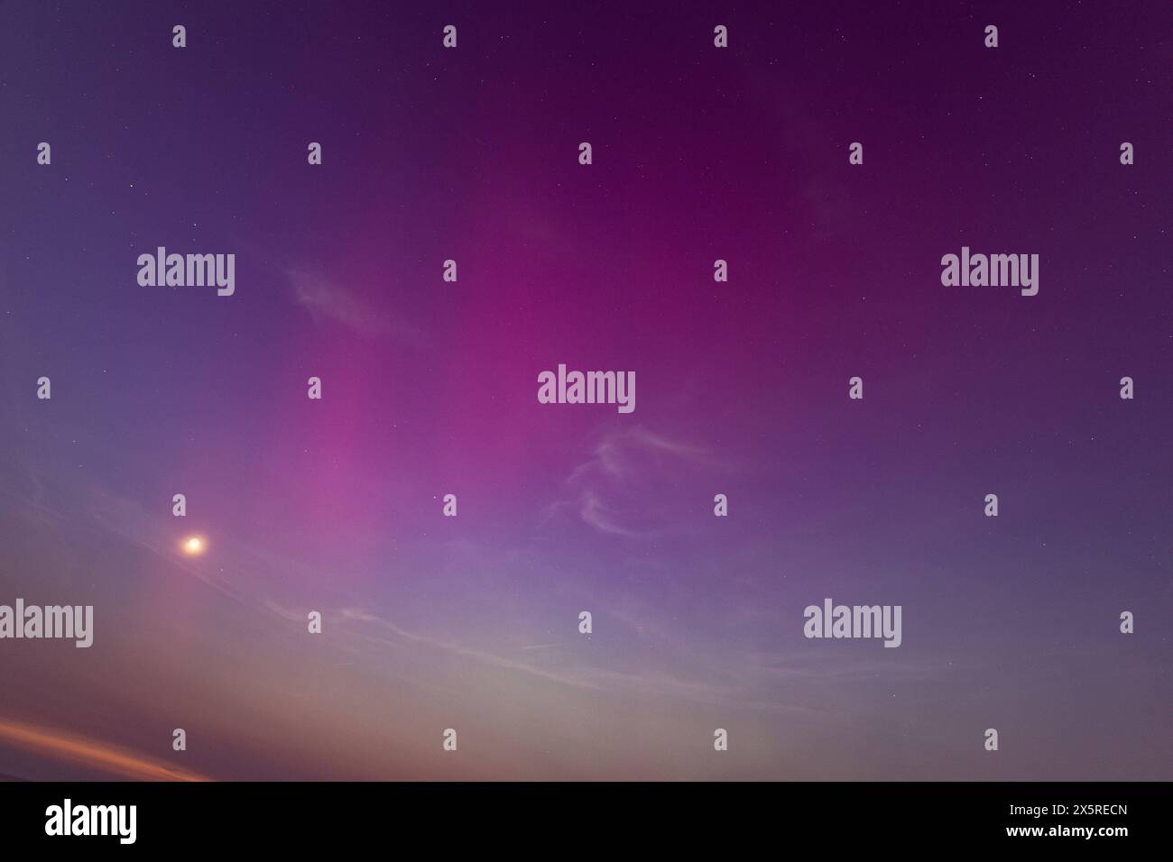 Mit dem auge sichtbar hi-res stock photography and images - Alamy