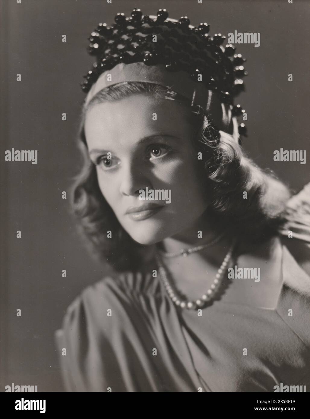 Nova Pilbeam Portraits Stock Photo - Alamy