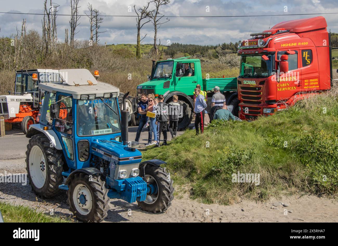 Fundraising Truck, Car, Tractor Run at the Long Strand Rosscarbery, in ...