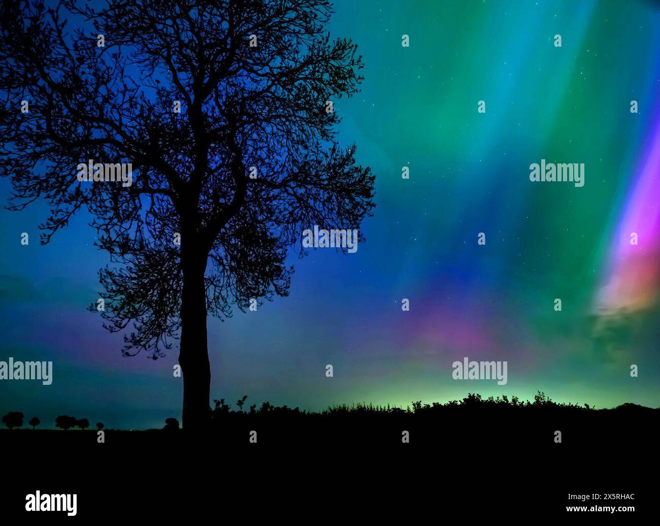 Solar storm lights up the Northamptonshire sky near Adstone with the ...