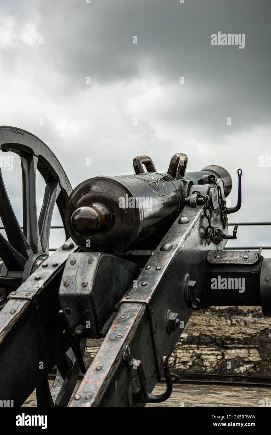 Cañon medieval hi-res stock photography and images - Alamy