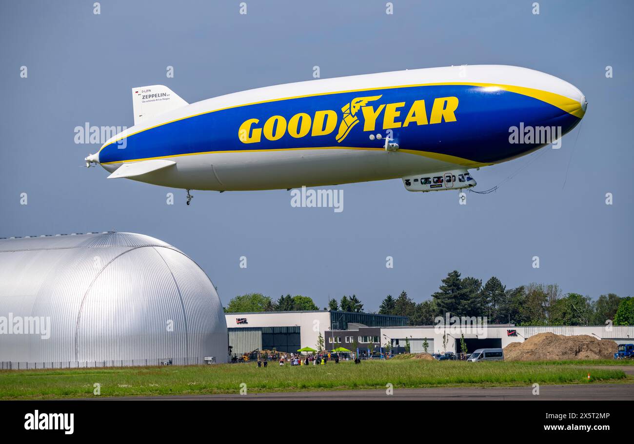 The Zeppelin NT, newly stationed at Essen/Mülheim Airport, undertakes ...