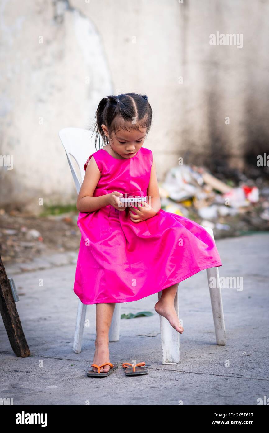 Filipino dress hi-res stock photography and images - Alamy