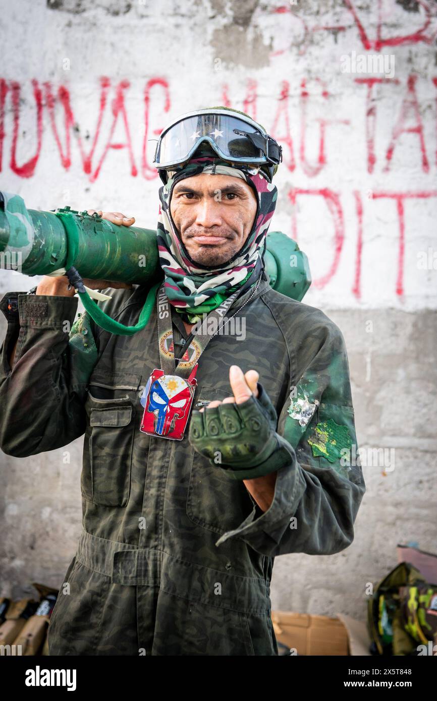 A filipino man who lives in Angeles City has customised this bicycle ...
