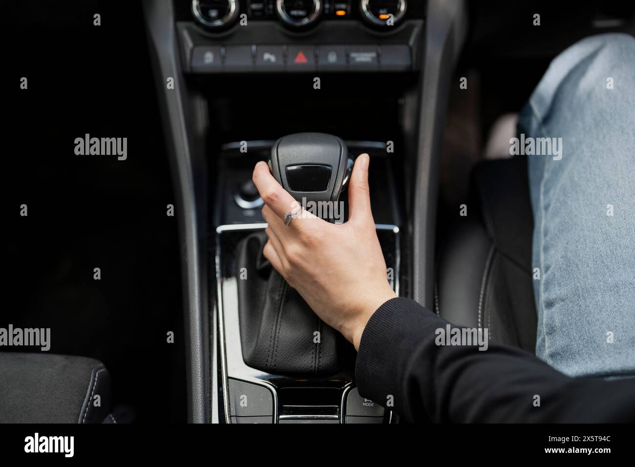 Gear lever hi-res stock photography and images - Alamy