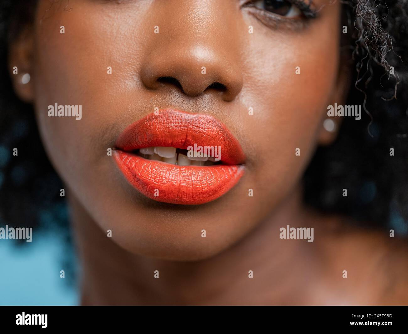 Red african lips hi-res stock photography and images - Alamy