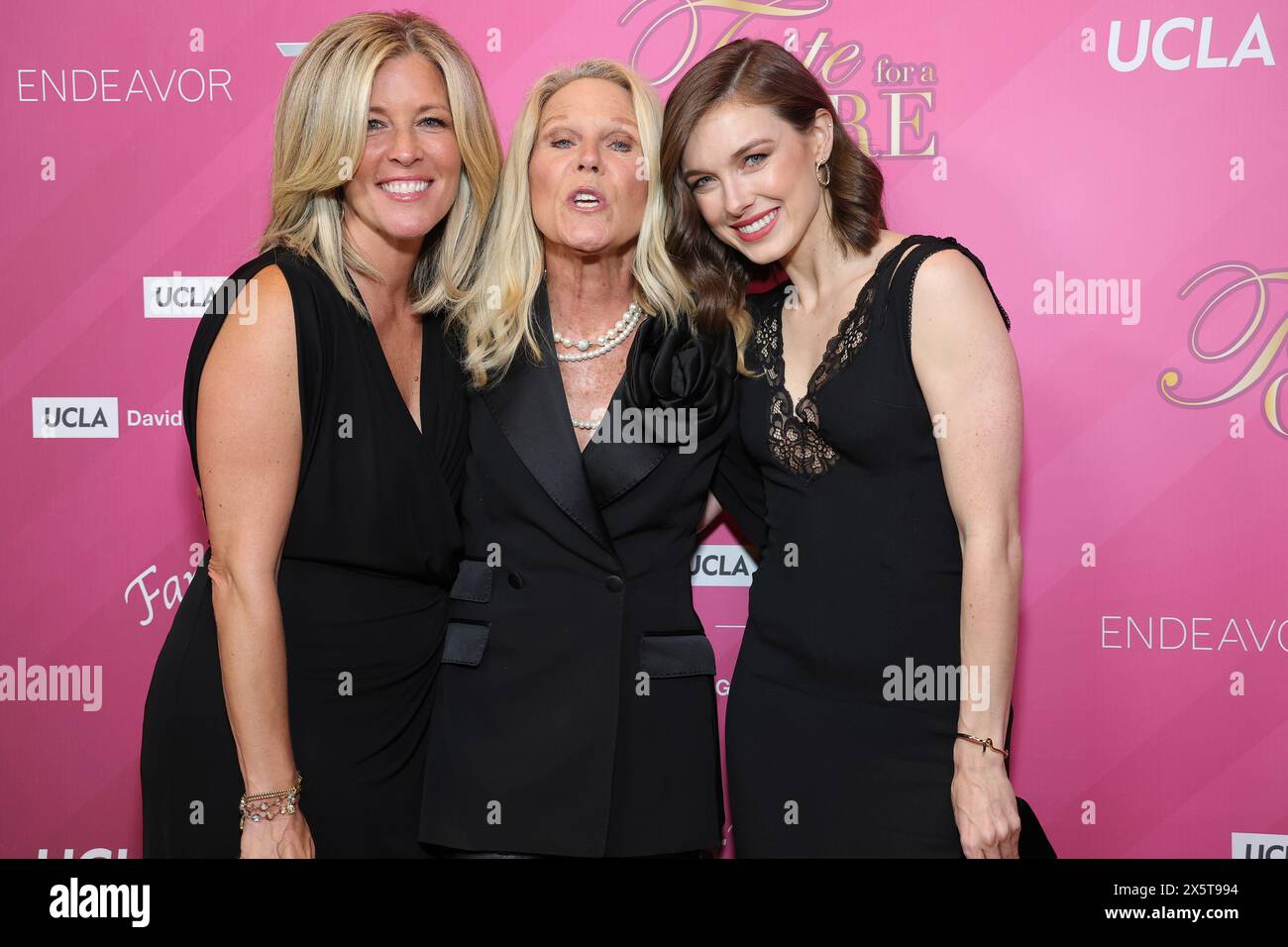 BEVERLY HILLS, CA - May 10: Laura Wright, Alley Mills, Katelyn ...