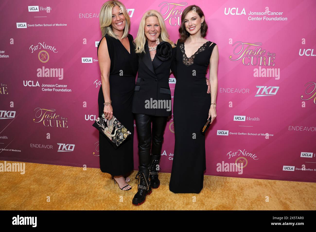 BEVERLY HILLS, CA - May 10: Laura Wright, Alley Mills, Katelyn ...
