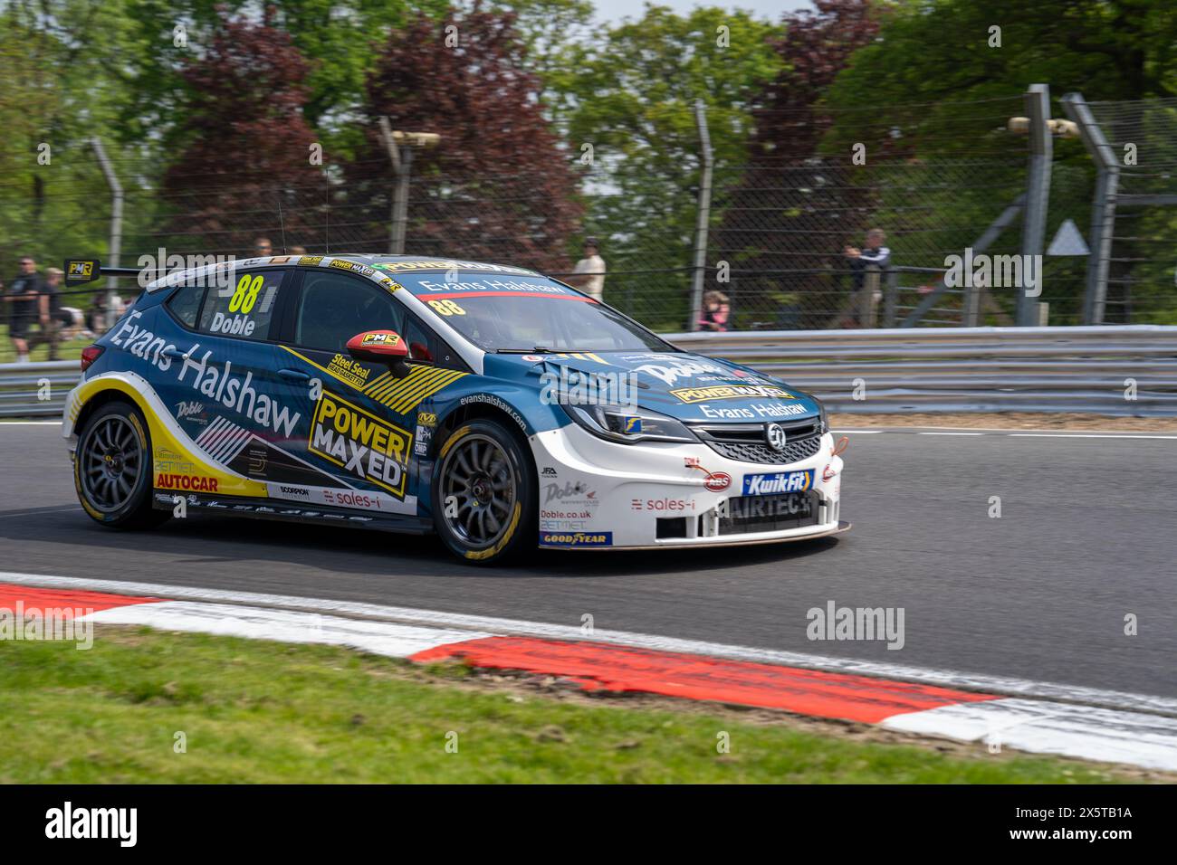 Mikey Doble 88 Power Maxed Racing Free Practice 2 Brands Hatch Indy ...